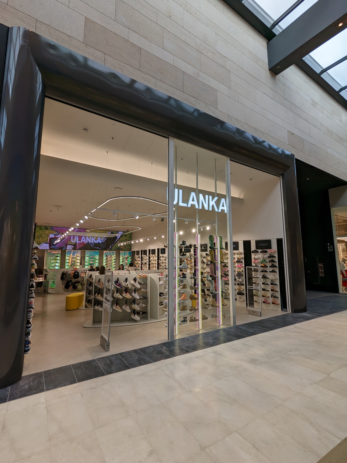 Así es Ulanka en Garbera – DonoSShopping